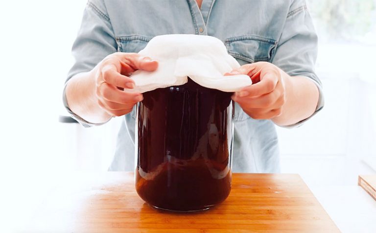 How to Make Kombucha (A Beginners Guide!) | Brew Buch