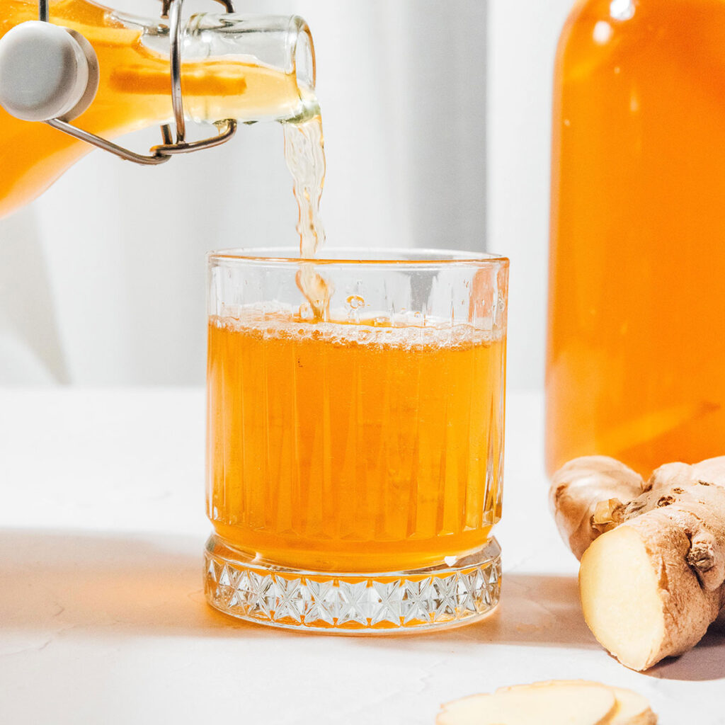 Easy Ginger Kombucha Recipe (Home Brewed) | Brew Buch